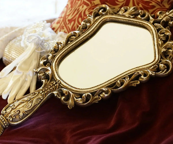 The History of Mirrors: From Ancient Reflections to Modern Design